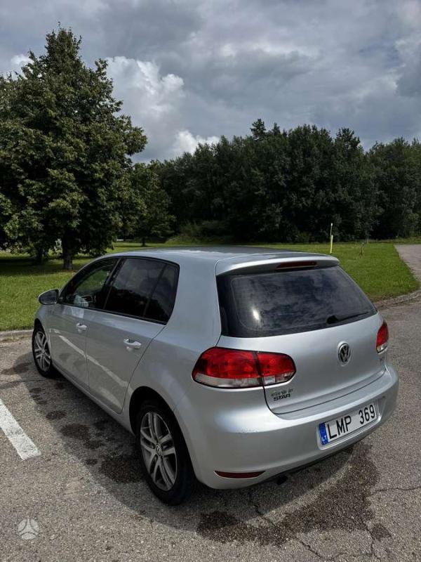 Grey Volkswagen Golf 2011 in Kaunas, with an engine capacity of 1.60 L and mileage of 310 thousand km for 4500 €, photo 4 on AUTOMOTO.COM.LV