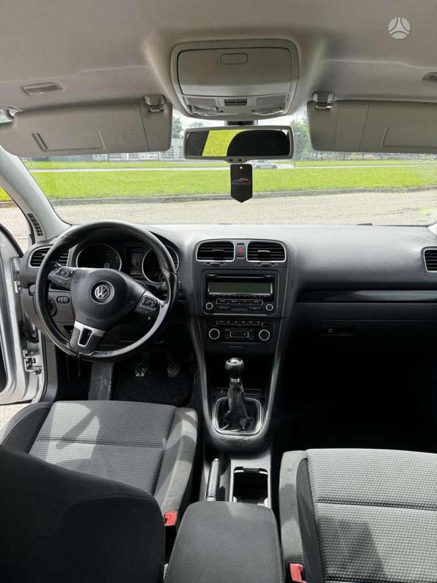 Pelēks Volkswagen Golf 2011 Kauņa, ar dzinēja tilpumu 1.60 L un nobraukumu 310 tūkst. km par 4500 €, foto 8 vietnē AUTOMOTO.COM.LV