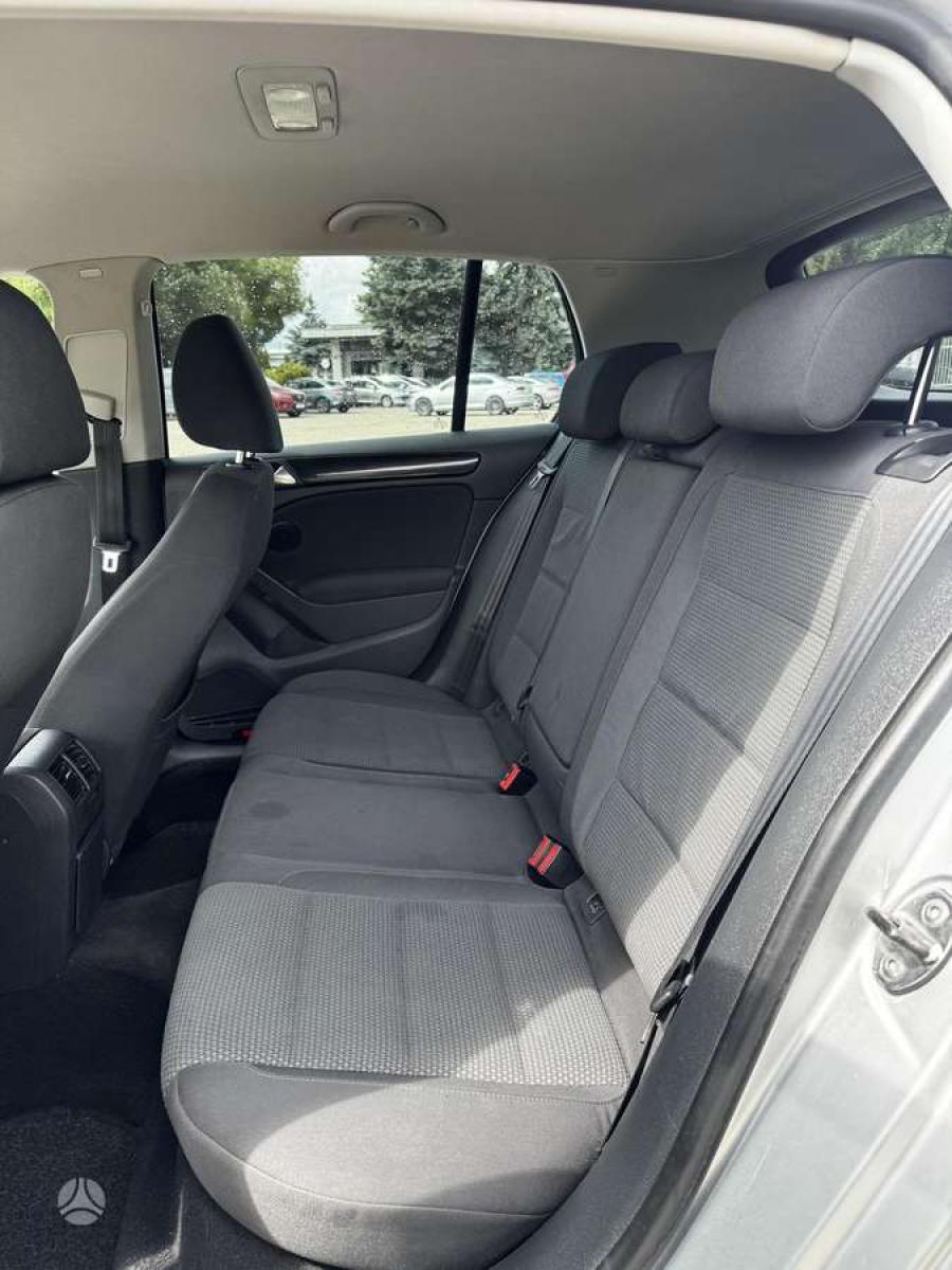 Pelēks Volkswagen Golf 2011 Kauņa, ar dzinēja tilpumu 1.60 L un nobraukumu 310 tūkst. km par 4500 €, foto 10 vietnē AUTOMOTO.COM.LV
