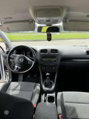 Pelēks Volkswagen Golf 2011 Kauņa, ar dzinēja tilpumu 1.60 L un nobraukumu 310 tūkst. km par 4500 €, foto 11 vietnē AUTOMOTO.COM.LV