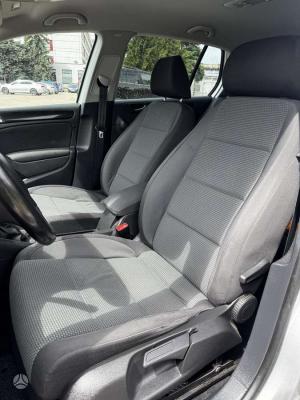 Pelēks Volkswagen Golf 2011 Kauņa, ar dzinēja tilpumu 1.60 L un nobraukumu 310 tūkst. km par 4500 €, foto 13 vietnē AUTOMOTO.COM.LV