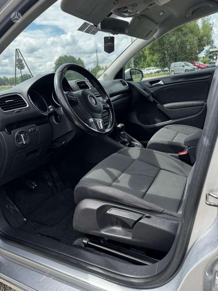 Pelēks Volkswagen Golf 2011 Kauņa, ar dzinēja tilpumu 1.60 L un nobraukumu 310 tūkst. km par 4500 €, foto 14 vietnē AUTOMOTO.COM.LV