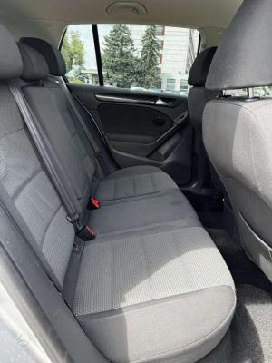 Pelēks Volkswagen Golf 2011 Kauņa, ar dzinēja tilpumu 1.60 L un nobraukumu 310 tūkst. km par 4500 €, foto 20 vietnē AUTOMOTO.COM.LV