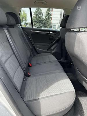 Pelēks Volkswagen Golf 2011 Kauņa, ar dzinēja tilpumu 1.60 L un nobraukumu 310 tūkst. km par 4500 €, foto 22 vietnē AUTOMOTO.COM.LV