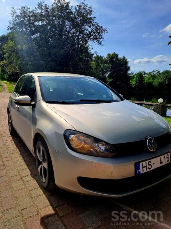 Grey Volkswagen Golf 2011 in Kuldiga, with an engine capacity of 1.60 L and mileage of 325 thousand km for 1250 €, photo 1 on AUTOMOTO.COM.LV