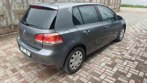 Grey Volkswagen Golf 2011 in Vilnius, with an engine capacity of 1.60 L and mileage of 225 thousand km for 2900 €, photo 5 on AUTOMOTO.COM.LV