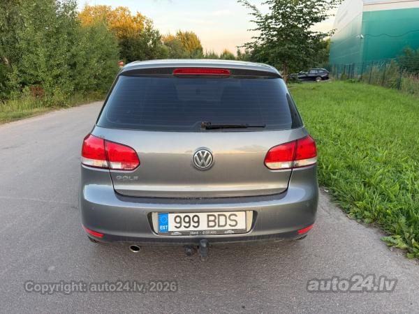 Pelēks Volkswagen Golf 2011 Tallina, ar dzinēja tilpumu 1.60 L un nobraukumu 295 tūkst. km par 3500 €, foto 6 vietnē AUTOMOTO.COM.LV