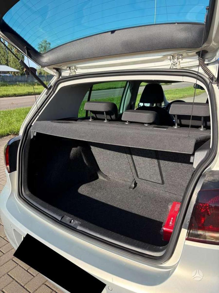 Pelēks Volkswagen Golf 2011 Alīta, ar dzinēja tilpumu 1.97 L un nobraukumu 283 tūkst. km par 5200 €, foto 19 vietnē AUTOMOTO.COM.LV