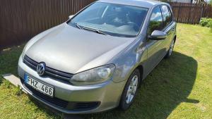 Pelēks Volkswagen Golf 2011 Viļņa, ar dzinēja tilpumu 1.20 L un nobraukumu 217 tūkst. km par 2200 €, foto  vietnē AUTOMOTO.COM.LV