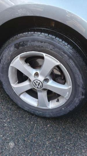 Grey Volkswagen Golf 2011 in Vilnius, with an engine capacity of 1.20 L and mileage of 217 thousand km for 2200 €, photo 8 on AUTOMOTO.COM.LV