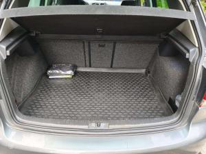 Grey Volkswagen Golf 2011 in Vilnius, with an engine capacity of 1.20 L and mileage of 217 thousand km for 2200 €, photo 18 on AUTOMOTO.COM.LV