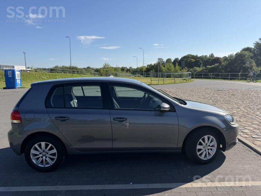 Pelēks Volkswagen Golf 2011 Rēzekne, ar dzinēja tilpumu 1.60 L un nobraukumu 0 tūkst. km par 4450 €, foto 8 vietnē AUTOMOTO.COM.LV