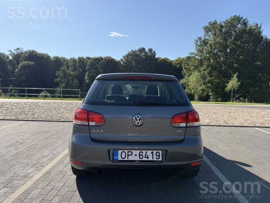 Pelēks Volkswagen Golf 2011 Rēzekne, ar dzinēja tilpumu 1.60 L un nobraukumu 0 tūkst. km par 4450 €, foto 11 vietnē AUTOMOTO.COM.LV