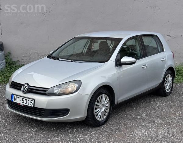 Pelēks Volkswagen Golf 2011 Rīga, ar dzinēja tilpumu 1.60 L un nobraukumu 221 tūkst. km par 2490 €, foto 2 vietnē AUTOMOTO.COM.LV