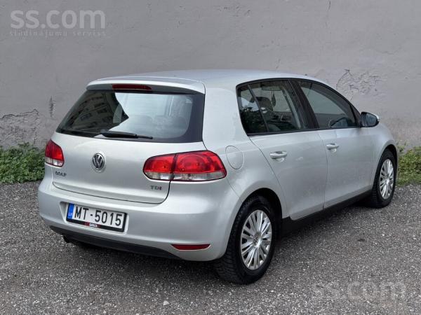 Pelēks Volkswagen Golf 2011 Rīga, ar dzinēja tilpumu 1.60 L un nobraukumu 221 tūkst. km par 2490 €, foto 6 vietnē AUTOMOTO.COM.LV