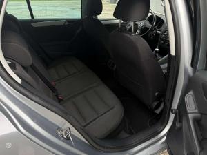 Pelēks Volkswagen Golf 2011 Kretinga, ar dzinēja tilpumu 1.20 L un nobraukumu 237 tūkst. km par 4200 €, foto 23 vietnē AUTOMOTO.COM.LV