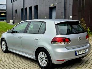 Pelēks Volkswagen Golf 2011 Tauragė, ar dzinēja tilpumu 1.60 L un nobraukumu 275 tūkst. km par 4300 €, foto 6 vietnē AUTOMOTO.COM.LV