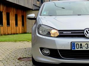 Pelēks Volkswagen Golf 2011 Tauragė, ar dzinēja tilpumu 1.60 L un nobraukumu 275 tūkst. km par 4300 €, foto 10 vietnē AUTOMOTO.COM.LV