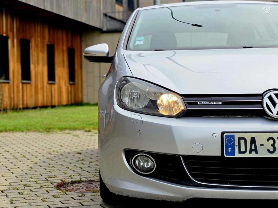 Pelēks Volkswagen Golf 2011 Tauragė, ar dzinēja tilpumu 1.60 L un nobraukumu 275 tūkst. km par 4300 €, foto 10 vietnē AUTOMOTO.COM.LV
