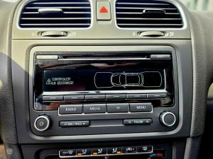 Pelēks Volkswagen Golf 2011 Tauragė, ar dzinēja tilpumu 1.60 L un nobraukumu 275 tūkst. km par 4300 €, foto 24 vietnē AUTOMOTO.COM.LV