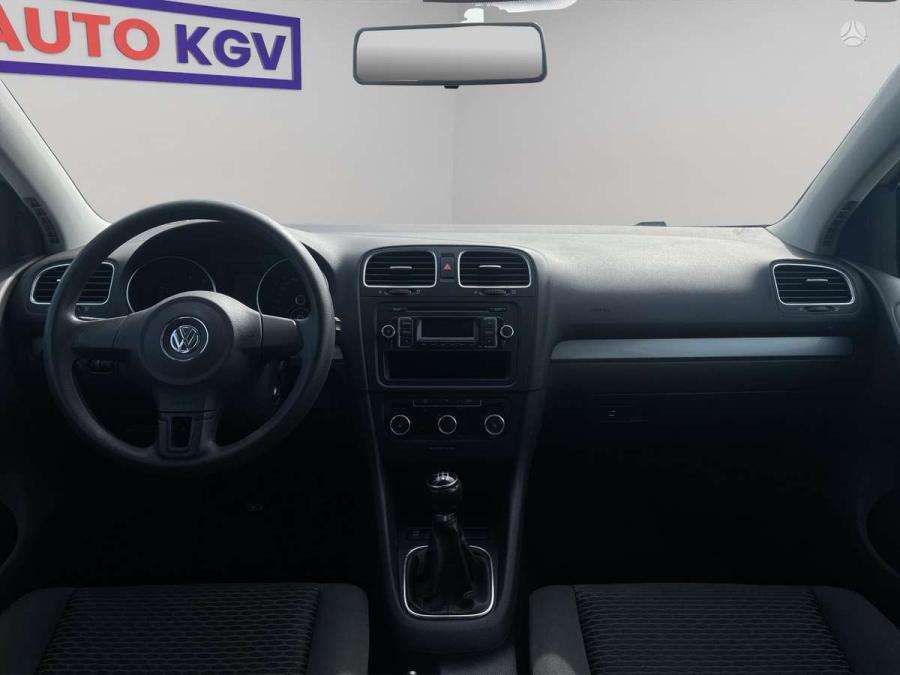 Grey Volkswagen Golf 2011 in Kaunas, with an engine capacity of 1.20 L and mileage of 252 thousand km for 4999 €, photo 13 on AUTOMOTO.COM.LV