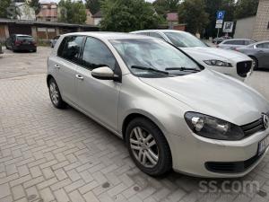 Pelēks Volkswagen Golf 2011 Valmiera, ar dzinēja tilpumu 1.60 L un nobraukumu 249 tūkst. km par 3500 €, foto 3 vietnē AUTOMOTO.COM.LV