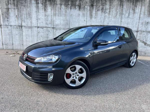 Pelēks Volkswagen Golf 2011 Viļņa, ar dzinēja tilpumu 1.98 L un nobraukumu 234 tūkst. km par 5999 €, foto 1 vietnē AUTOMOTO.COM.LV