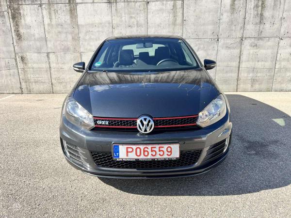 Pelēks Volkswagen Golf 2011 Viļņa, ar dzinēja tilpumu 1.98 L un nobraukumu 234 tūkst. km par 5999 €, foto 5 vietnē AUTOMOTO.COM.LV