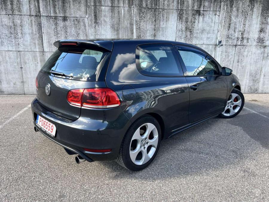 Grey Volkswagen Golf 2011 in Vilnius, with an engine capacity of 1.98 L and mileage of 234 thousand km for 5999 €, photo 12 on AUTOMOTO.COM.LV