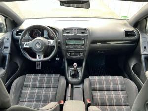Grey Volkswagen Golf 2011 in Vilnius, with an engine capacity of 1.98 L and mileage of 234 thousand km for 5999 €, photo 13 on AUTOMOTO.COM.LV