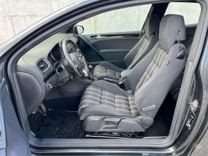 Grey Volkswagen Golf 2011 in Vilnius, with an engine capacity of 1.98 L and mileage of 234 thousand km for 5999 €, photo 17 on AUTOMOTO.COM.LV
