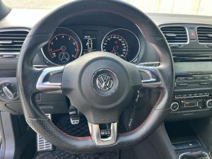 Grey Volkswagen Golf 2011 in Vilnius, with an engine capacity of 1.98 L and mileage of 234 thousand km for 5999 €, photo 24 on AUTOMOTO.COM.LV