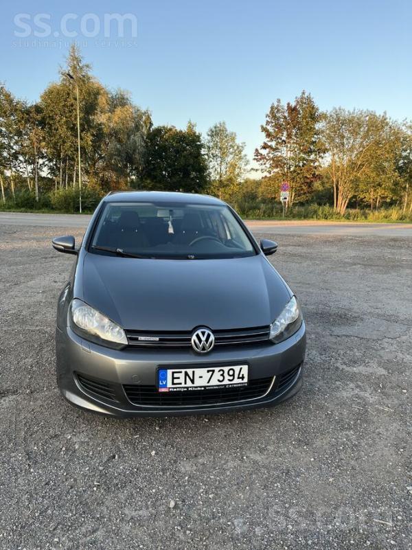 Pelēks Volkswagen Golf 2011 Jelgava, ar dzinēja tilpumu 1.60 L un nobraukumu 370 tūkst. km par 2500 €, foto 7 vietnē AUTOMOTO.COM.LV