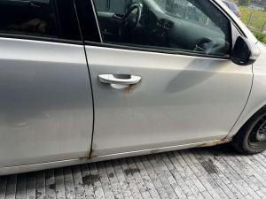 Grey Volkswagen Golf 2011 in Vilnius, with an engine capacity of 1.60 L and mileage of 237 thousand km for 2700 €, photo 8 on AUTOMOTO.COM.LV