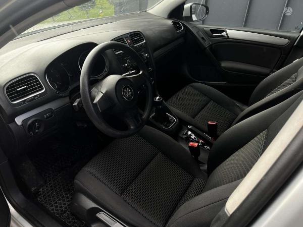 Grey Volkswagen Golf 2011 in Vilnius, with an engine capacity of 1.60 L and mileage of 237 thousand km for 2700 €, photo 10 on AUTOMOTO.COM.LV