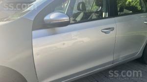 Grey Volkswagen Golf 2011 in Ogre, with an engine capacity of 1.60 L and mileage of 255 thousand km for 1300 €, photo 12 on AUTOMOTO.COM.LV