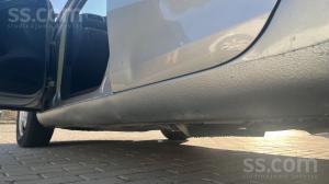 Grey Volkswagen Golf 2011 in Ogre, with an engine capacity of 1.60 L and mileage of 255 thousand km for 1300 €, photo 16 on AUTOMOTO.COM.LV