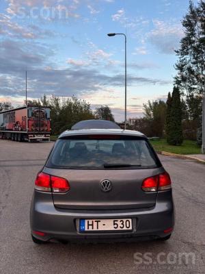 Pelēks Volkswagen Golf 2011 Rīga, ar dzinēja tilpumu 1.60 L un nobraukumu 0 tūkst. km par 1500 €, foto 3 vietnē AUTOMOTO.COM.LV