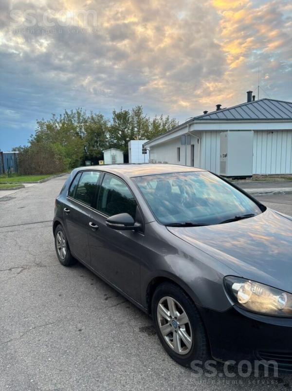 Pelēks Volkswagen Golf 2011 Rīga, ar dzinēja tilpumu 1.60 L un nobraukumu 0 tūkst. km par 1500 €, foto 7 vietnē AUTOMOTO.COM.LV