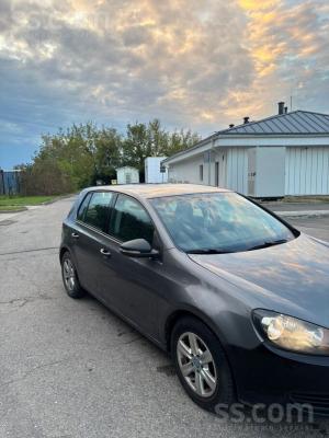 Pelēks Volkswagen Golf 2011 Rīga, ar dzinēja tilpumu 1.60 L un nobraukumu 0 tūkst. km par 1500 €, foto 7 vietnē AUTOMOTO.COM.LV