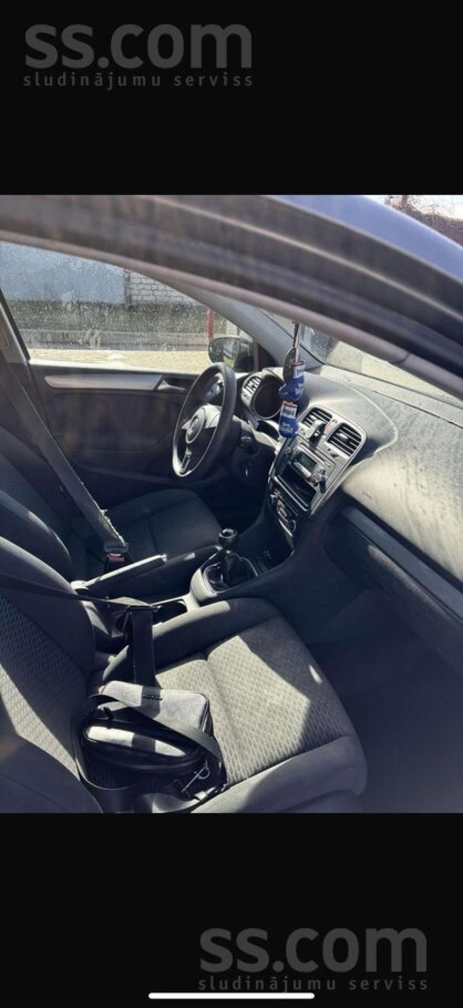 Pelēks Volkswagen Golf 2011 Rīga, ar dzinēja tilpumu 1.60 L un nobraukumu 0 tūkst. km par 1500 €, foto 8 vietnē AUTOMOTO.COM.LV