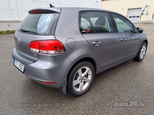 Pelēks Volkswagen Golf 2011 Paide, ar dzinēja tilpumu 1.60 L un nobraukumu 282 tūkst. km par 4990 €, foto 4 vietnē AUTOMOTO.COM.LV