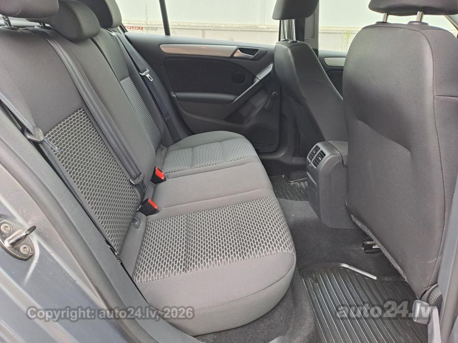 Pelēks Volkswagen Golf 2011 Paide, ar dzinēja tilpumu 1.60 L un nobraukumu 282 tūkst. km par 4990 €, foto 10 vietnē AUTOMOTO.COM.LV