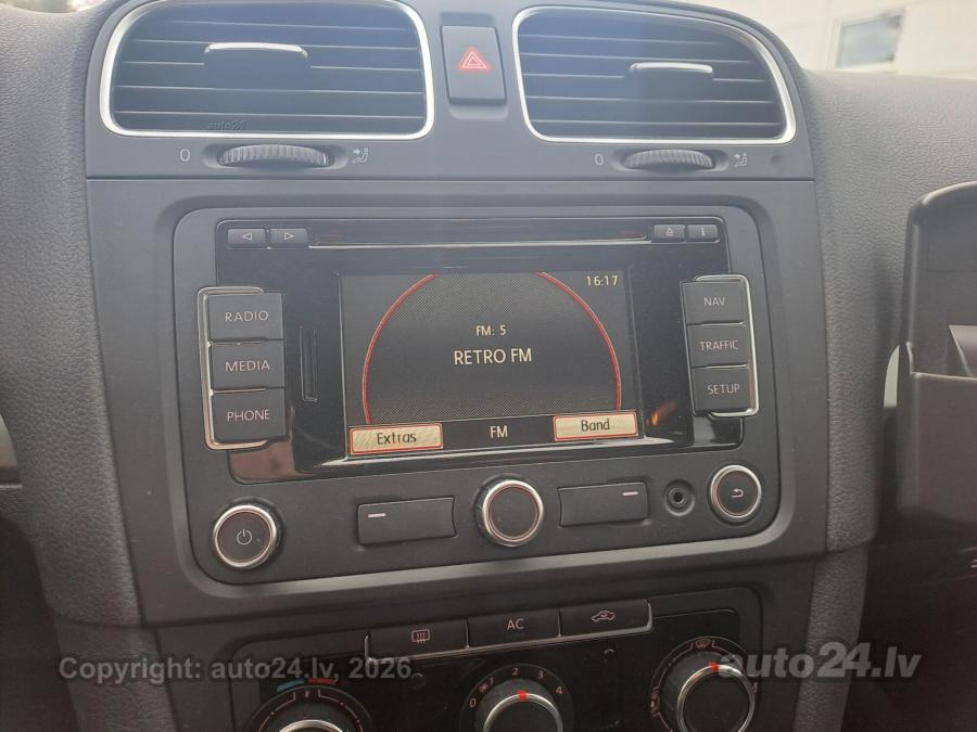 Pelēks Volkswagen Golf 2011 Paide, ar dzinēja tilpumu 1.60 L un nobraukumu 282 tūkst. km par 4990 €, foto 16 vietnē AUTOMOTO.COM.LV
