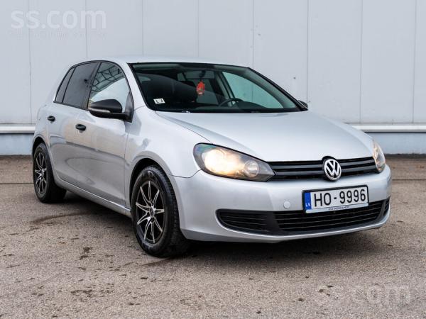 Volkswagen Golf 2011 Jelgava vietnē Pelēks Volkswagen Golf 2011 Jelgava, ar dzinēja tilpumu 1.60 L un nobraukumu 339 tūkst. km par 4000 €, foto 1 vietnē AUTOMOTO.COM.LV