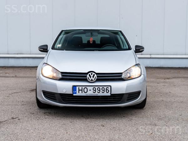 Volkswagen Golf 2011 Jelgava vietnē Pelēks Volkswagen Golf 2011 Jelgava, ar dzinēja tilpumu 1.60 L un nobraukumu 339 tūkst. km par 4000 €, foto 3 vietnē AUTOMOTO.COM.LV