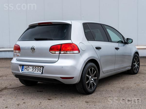 Volkswagen Golf 2011 Jelgava vietnē Pelēks Volkswagen Golf 2011 Jelgava, ar dzinēja tilpumu 1.60 L un nobraukumu 339 tūkst. km par 4000 €, foto 7 vietnē AUTOMOTO.COM.LV