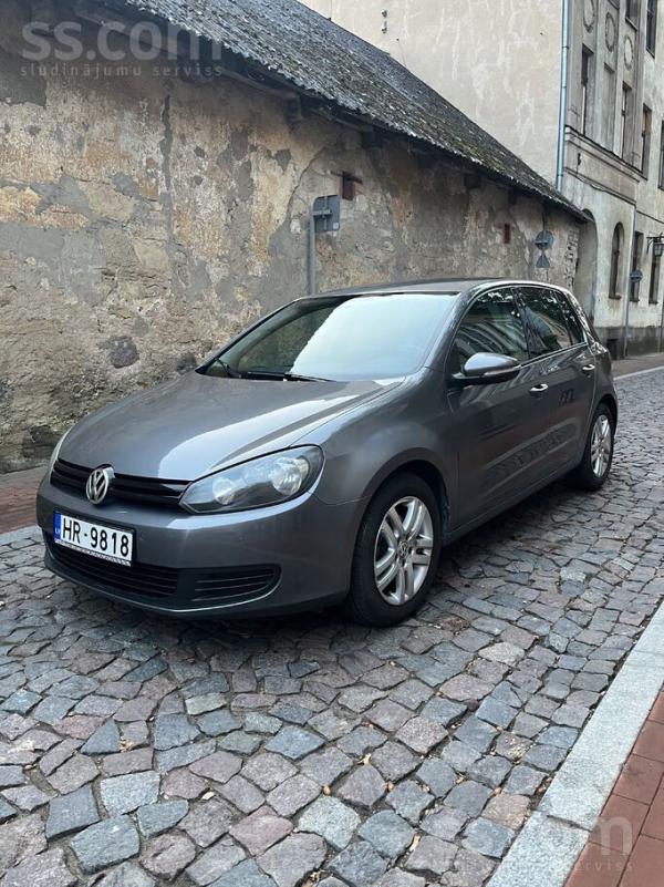 Volkswagen Golf 2011 Cēsis vietnē Pelēks Volkswagen Golf 2011 Cēsis, ar dzinēja tilpumu 1.20 L un nobraukumu 260 tūkst. km par 2450 €, foto 1 vietnē AUTOMOTO.COM.LV