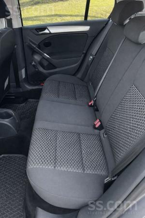 Pelēks Volkswagen Golf 2011 Jūrmala, ar dzinēja tilpumu 1.40 L un nobraukumu 215 tūkst. km par 2000 €, foto 8 vietnē AUTOMOTO.COM.LV