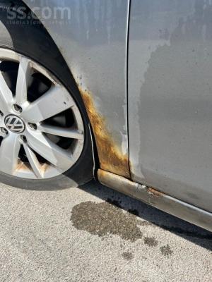 Pelēks Volkswagen Golf 2011 Jūrmala, ar dzinēja tilpumu 1.40 L un nobraukumu 215 tūkst. km par 2000 €, foto 9 vietnē AUTOMOTO.COM.LV
